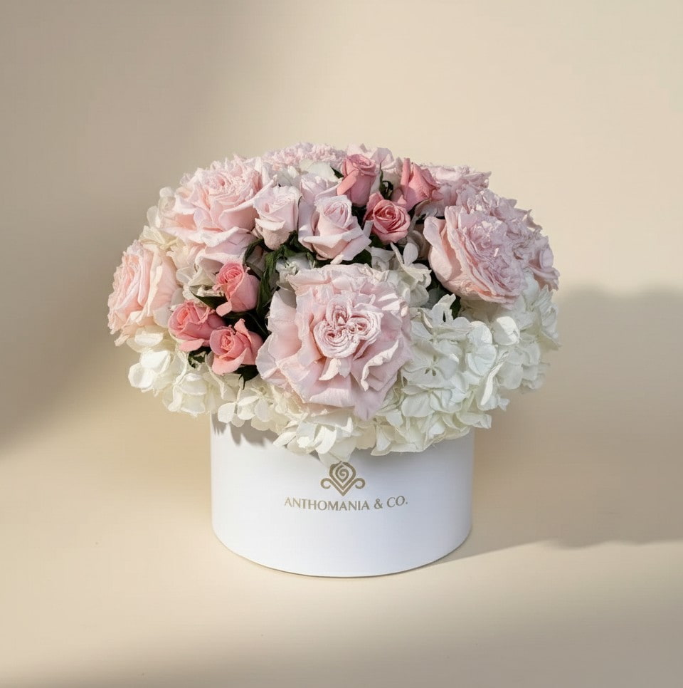 Large Round Hydrangeas and Roses – Anthomania & Co.